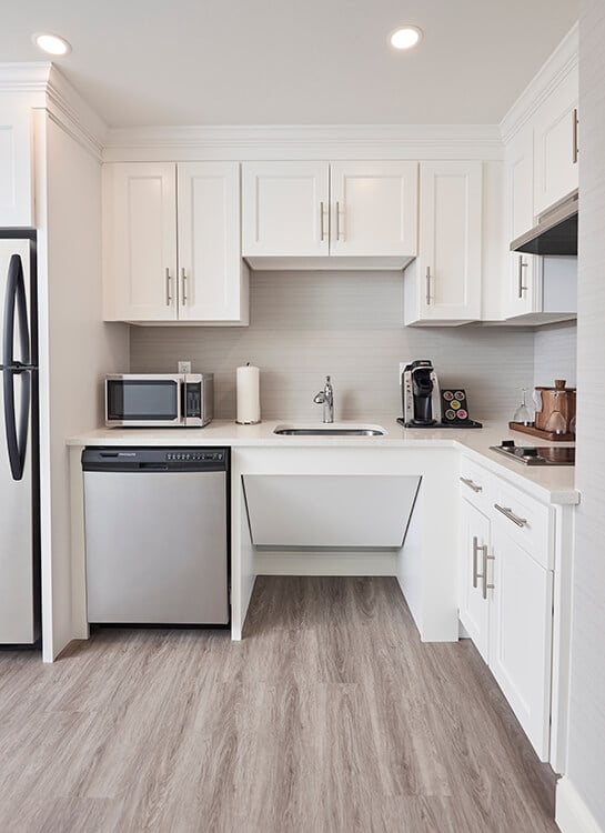 Broadway White - Assembled Kitchen Cabinets
